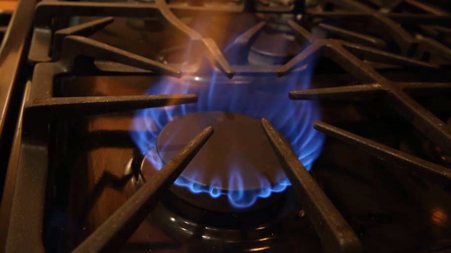 5 Steps to Clean Up After a Small Kitchen Fire in Your Home | Angie's List