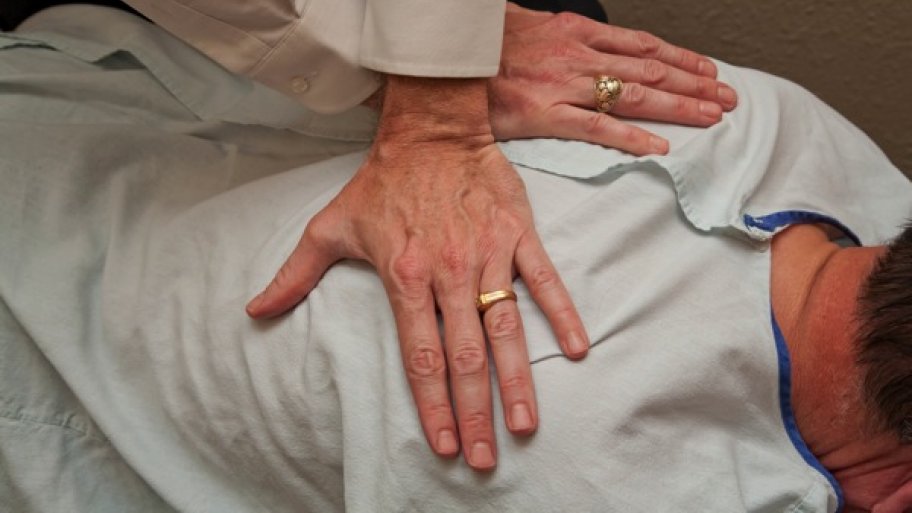 5 Common Chiropractic Adjustment Techniques Angie s List 5 Common Chiropractic Adjustment Techniques Angie s List